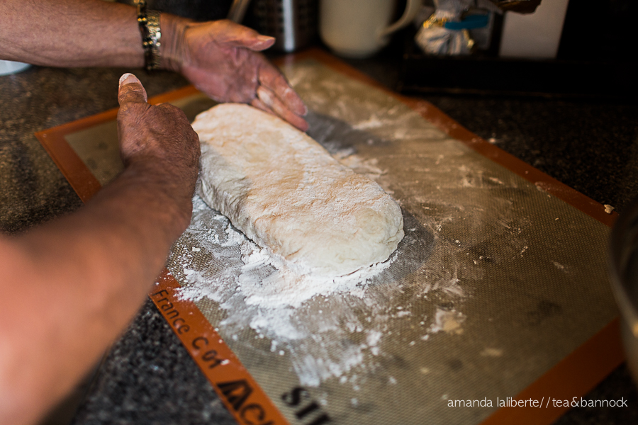 Making Bannock – tea&bannock